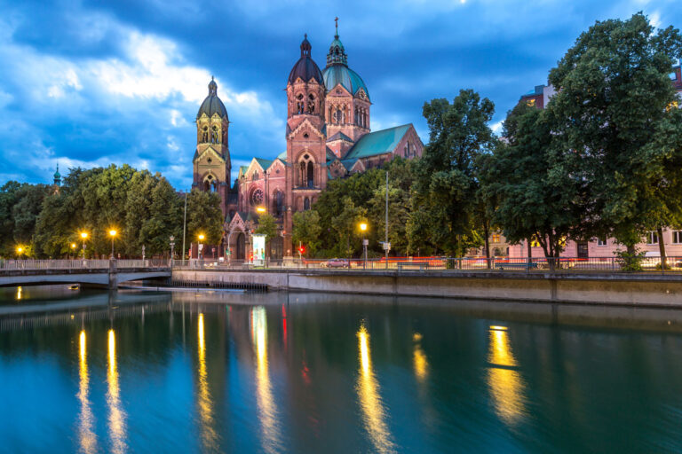 Free Time in Europe - AESU Travel